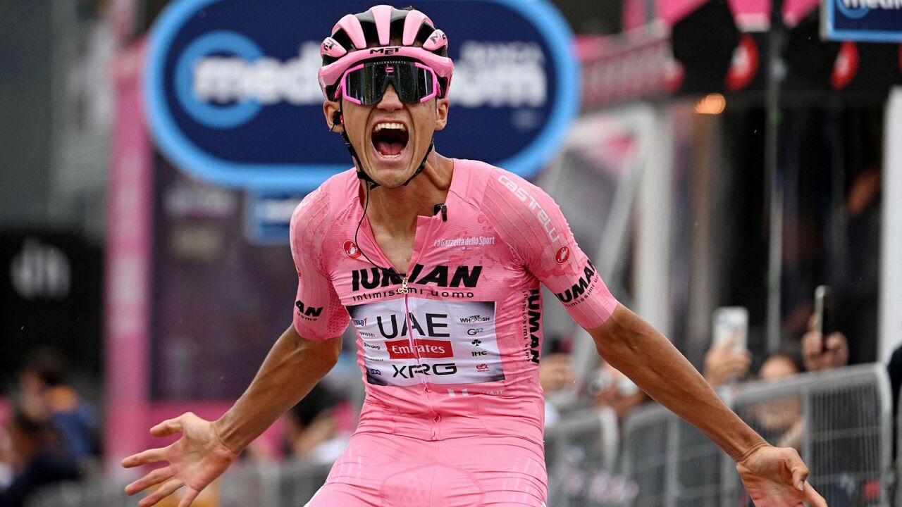 ¿Qué necesita Issac del Toro para ganar el Giro D'Italia? - RunnerFactory